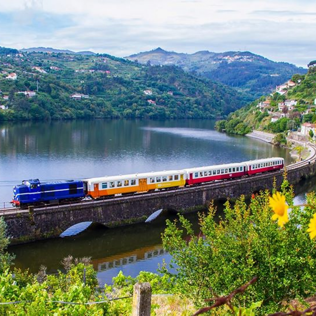 Carruagens Schindler recuperadas para a linha do Douro, Find a Spot ...
